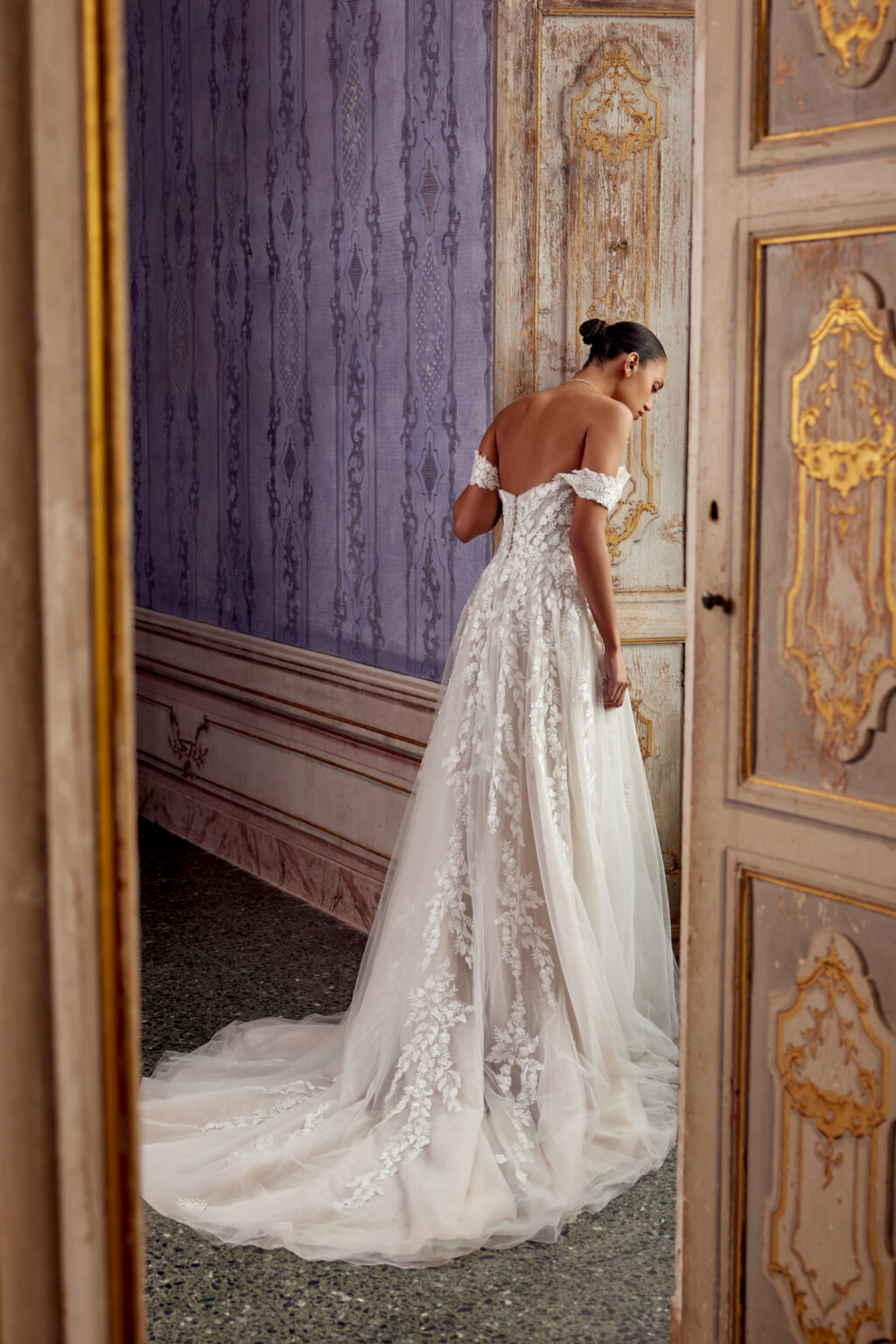 Brautkleider 2024 - Brautkleid Trends 2024 - Stilvolle Brautkleider